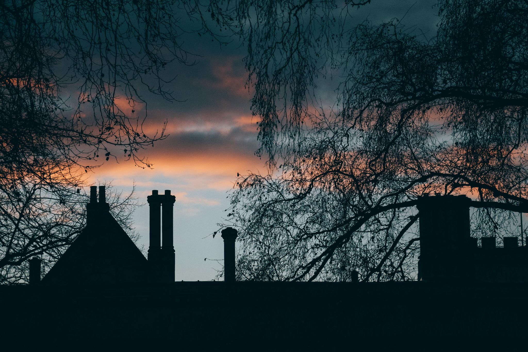 Chimney Smoke Leakage: A Guide for Cambridge Homeowners - Ablewight